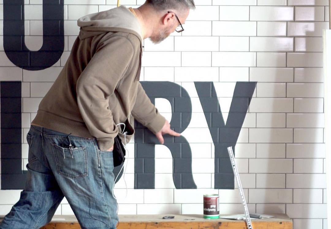 Modern Traditional sign writer. House numbers glass gilded. Sign ...