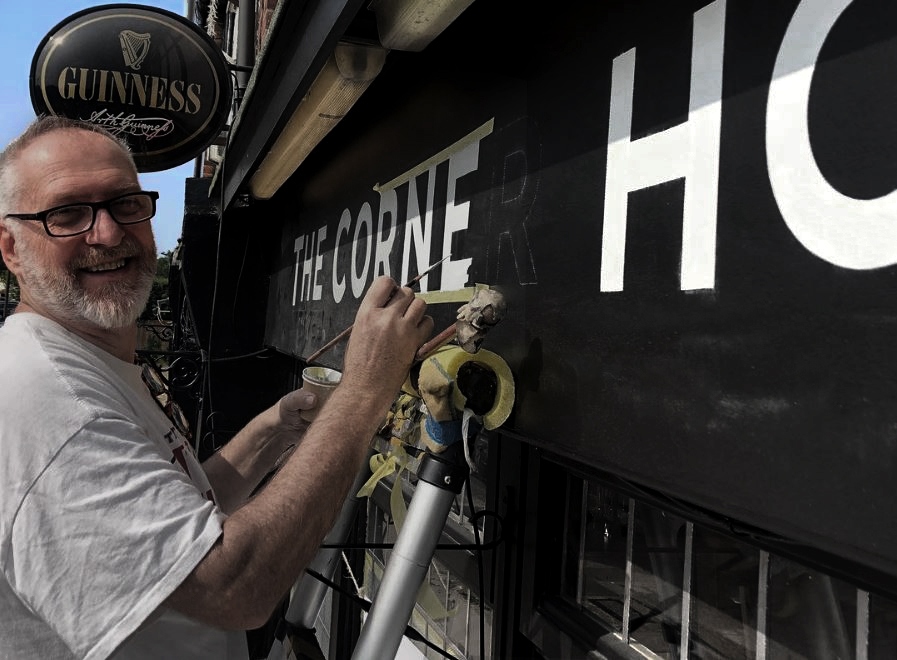 gilding, gilding, gilder gold leaf, handpainted signs, Murals, muralist ...